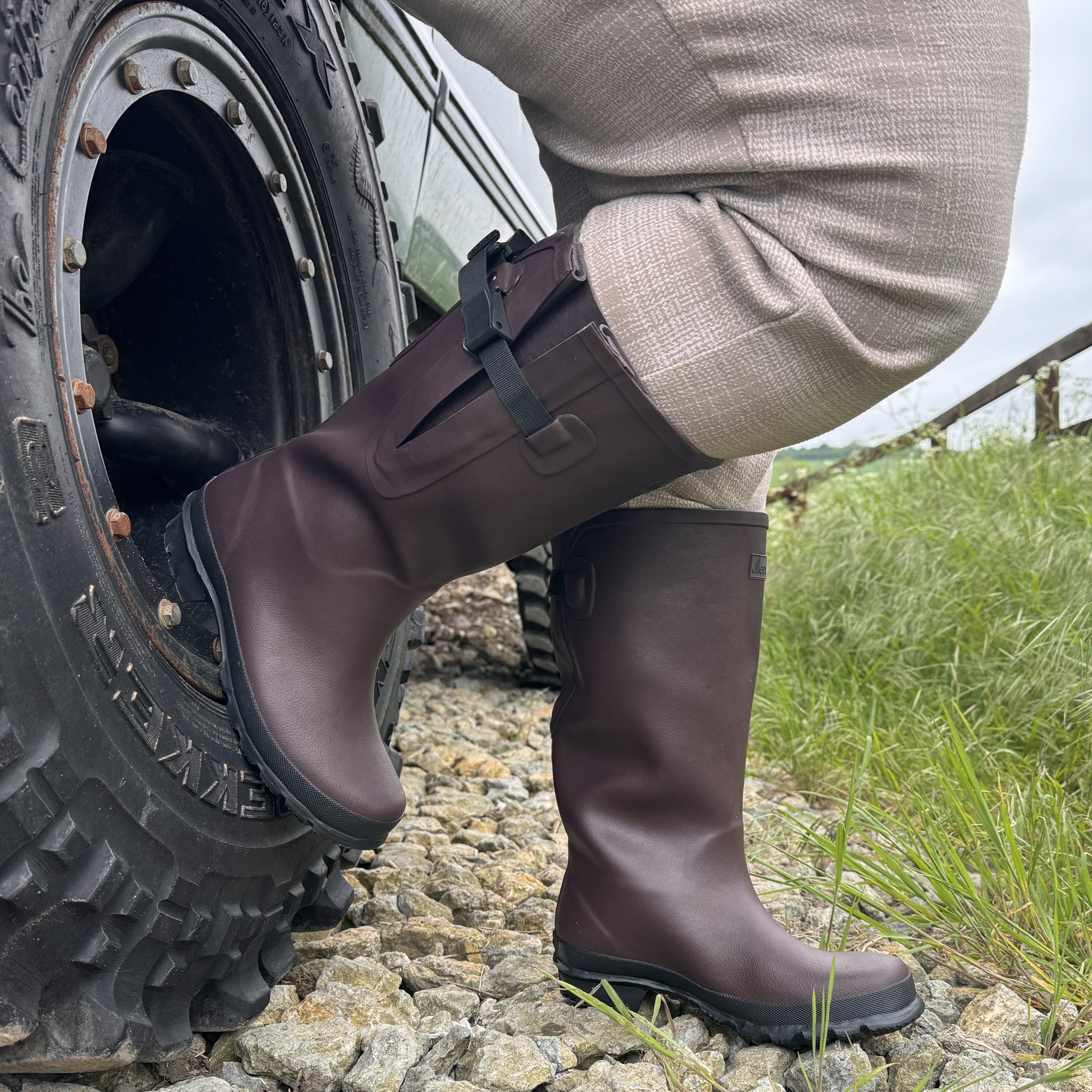 Extra Wide Calf Brown Rain Boots for Men & Women - 16-20 inch Calf ...